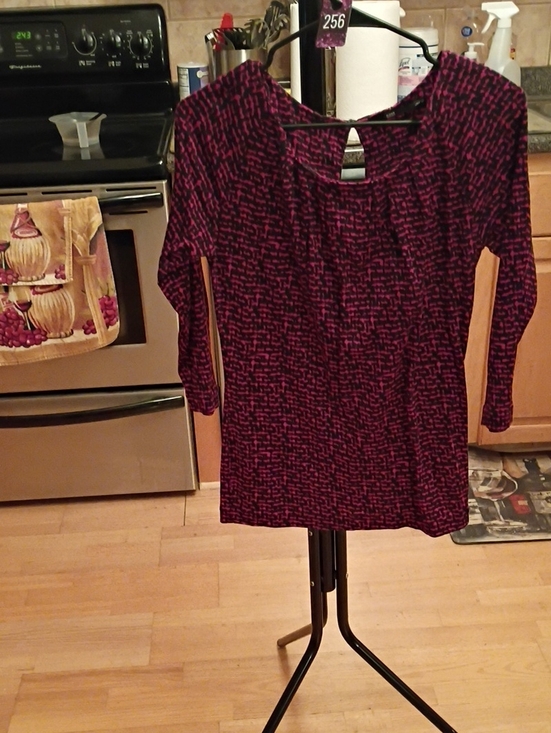 Hugo Boss | Tops | Hugo Boss Magenta And Black Abstractprint Keyhole ...